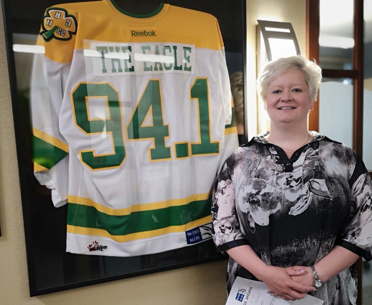 Good Job Janine, This Weeks Eagle Applause - SwiftCurrentOnline.com ...